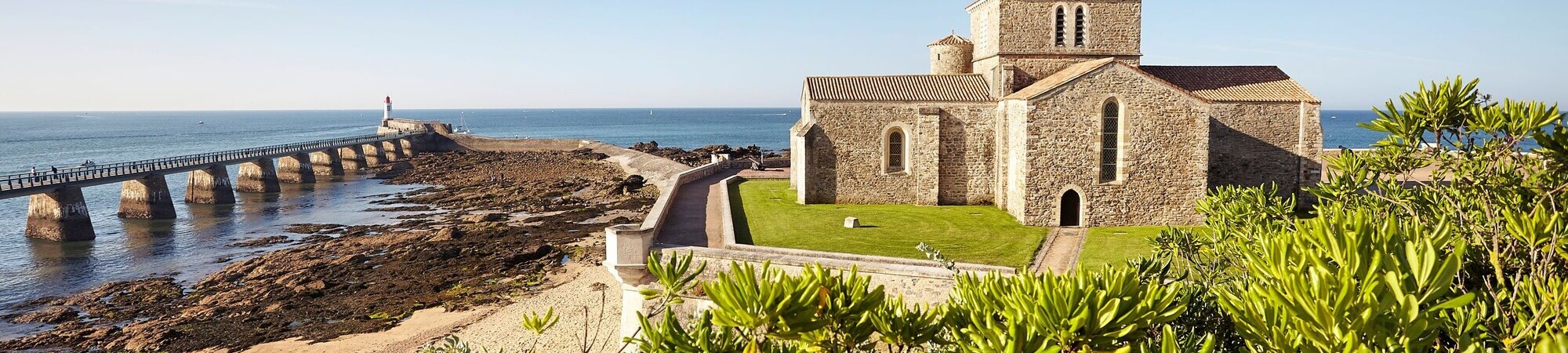 Phares - Les Sables d'Olonne : la ville du Vendée Globe